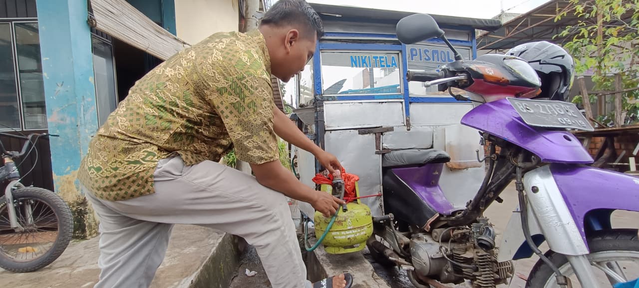 Api Biru Gas Melon, Nyalakan Rezeki Pedagang Kecil yang Tak Pernah Padam